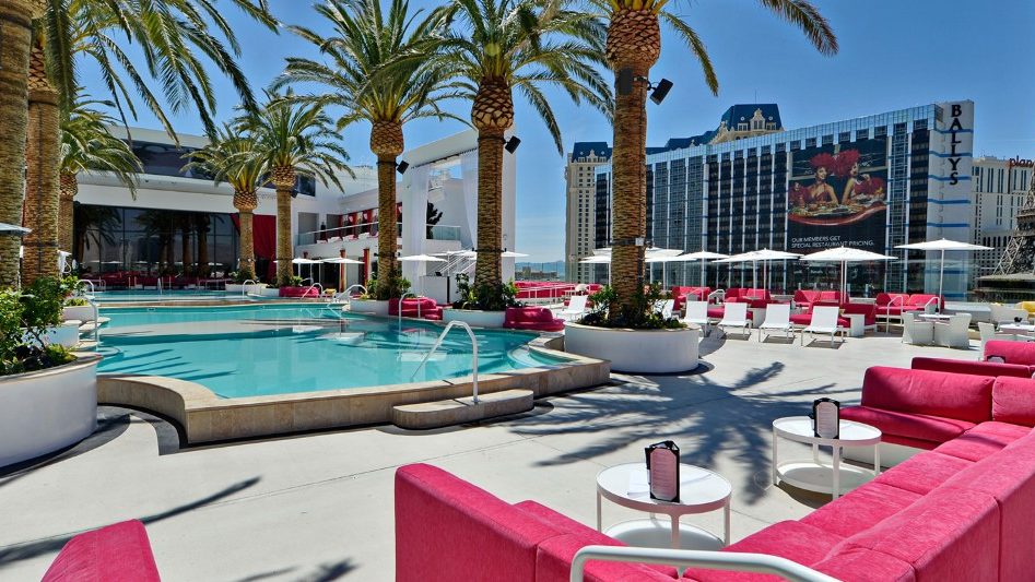 Best Las Vegas Pools | Where to Swim in Las Vegas | Caesars