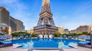 caesars palace pool access