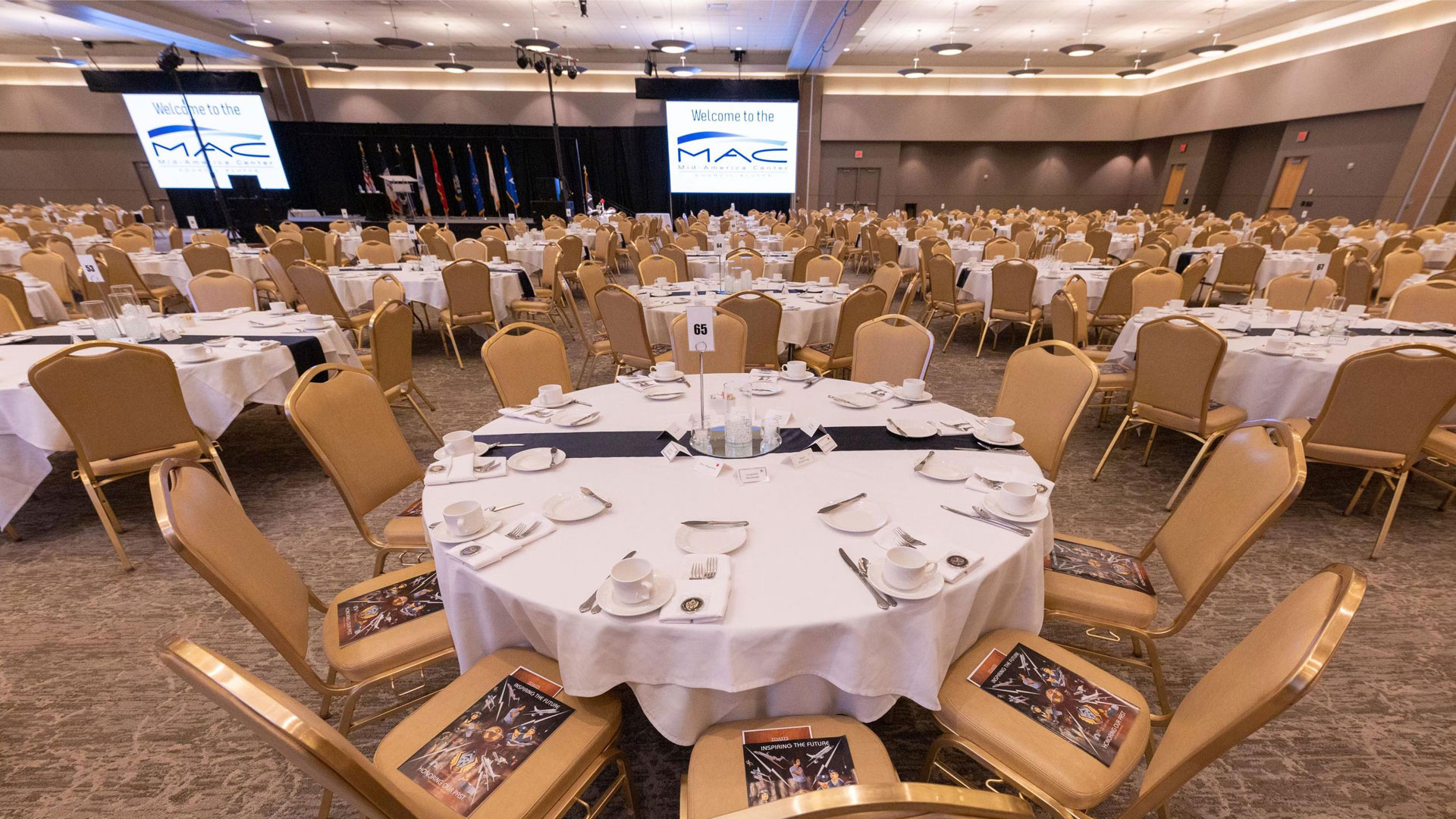 Book an Event at The Mid-America Center in Iowa | Caesars Entertainment